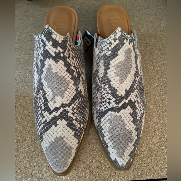 dingo | Shoes | Womens Mule Slide Ons Super Cute Pattern In Great Shape ...